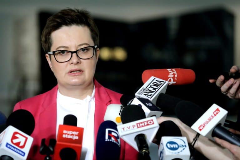 Lubnauer: Córka znajomych nie je bananów, z myślą o orangutanach ... Lubnauer: Córka znajomych nie je bananów, z myślą o orangutanach ...