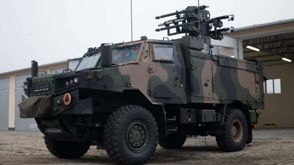 Trzy pierwsze przeciwlotnicze zestawy rakietowe „Poprad” trafiły do 19 ...