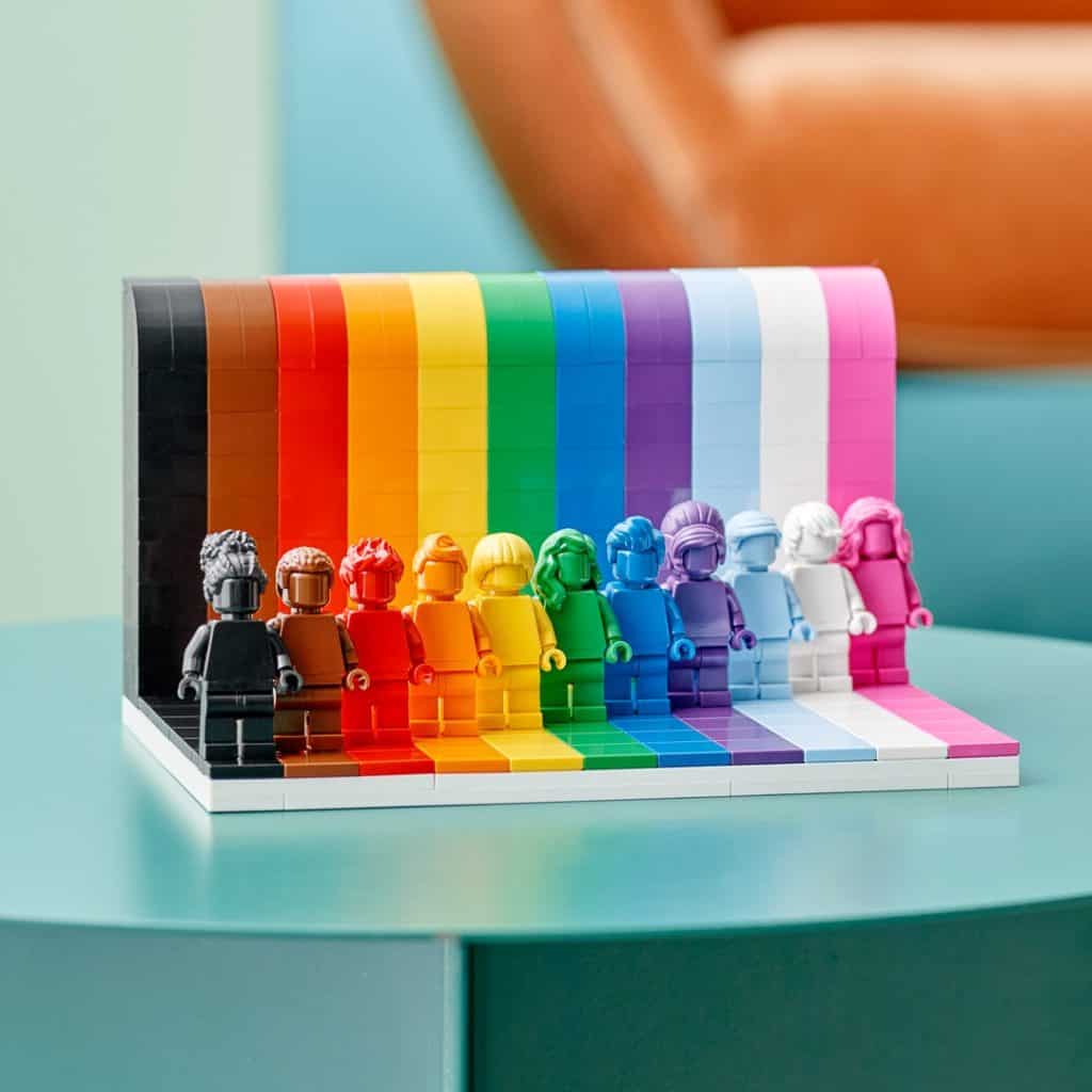Lego prezentuje klocki LGBT+: ma to być „wyraźnym ukłonem w stronę ...