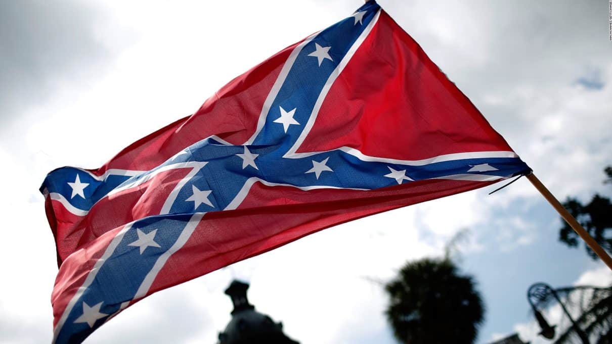 JKM w odpowiedzi na wywieszenie tęczowej flagi przez amerykańską ...