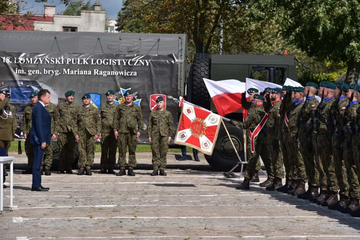 Sztandar dla 18. Pułku Logistycznego im. gen. bryg. Mariana Raganowicza ...