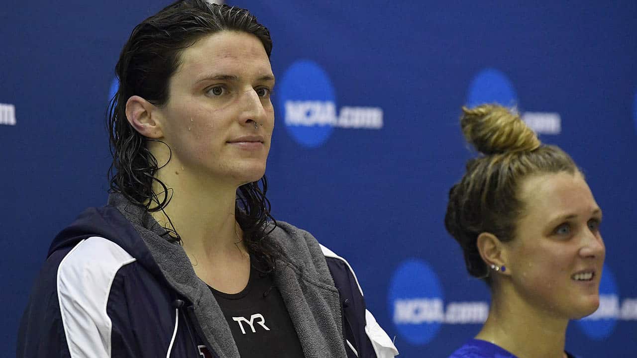 Transpłciowy mężczyzna został nominowany do nagrody… „Kobiety Roku ...